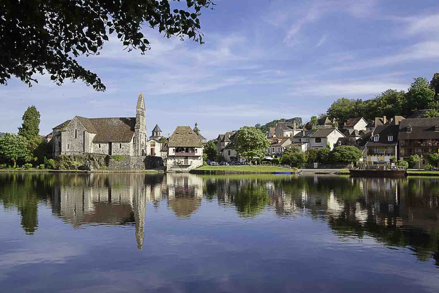 Visit 6 of France’s most beautiful villages during your camping holiday ...